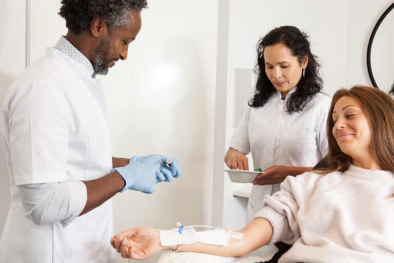 Infuustherapie op maat bij Dikrama Clinics